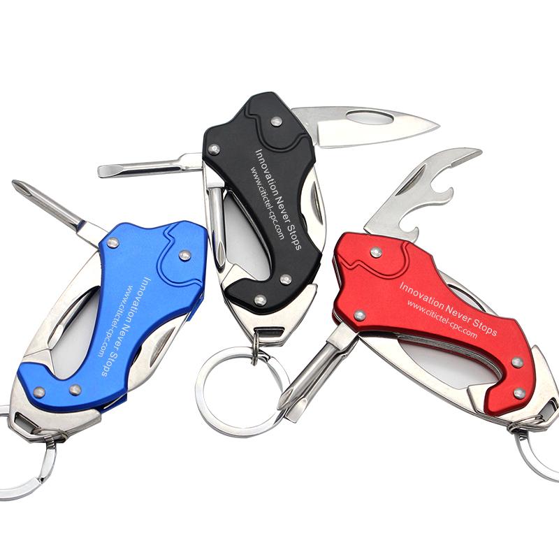 KEYCHAIN WITH 4-IN-1 MULTI-TOOL SET